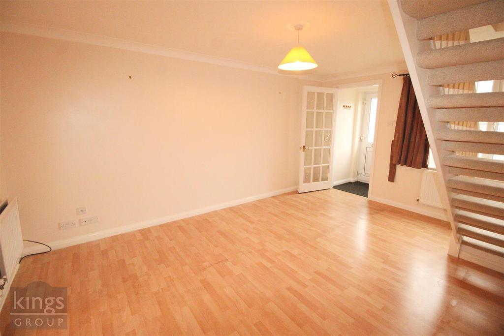 Sheldon Close, Harlow 2 bed house - £1,250 pcm (£288 pw)
