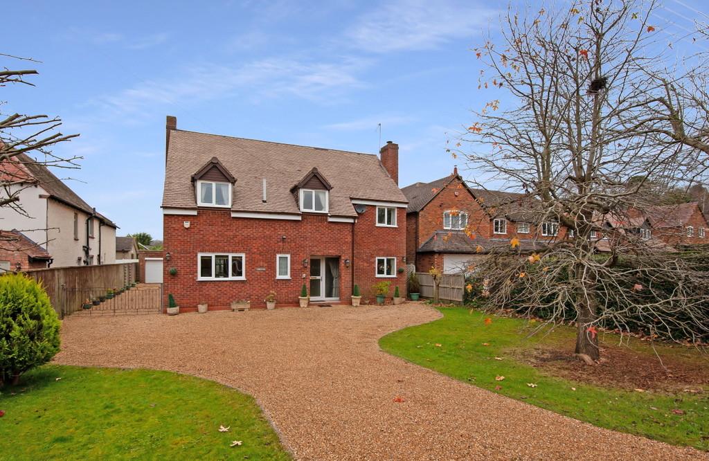 Gaydon 4 bed detached house - £585,000