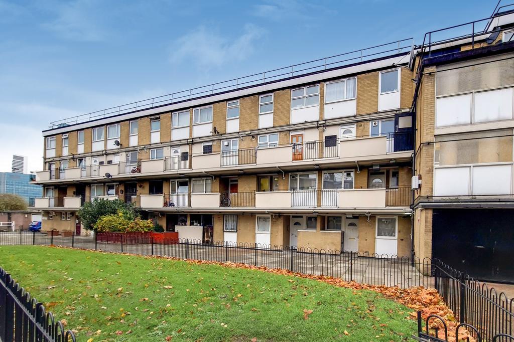 Discovery House, Newby Place, London... Studio - £1,150 pcm (£265 pw)