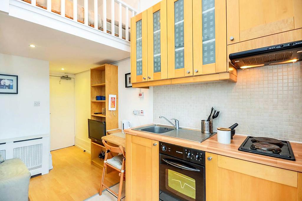 Claverton Street, Pimlico, London SW1V Studio - £1,517 pcm (£350 pw)