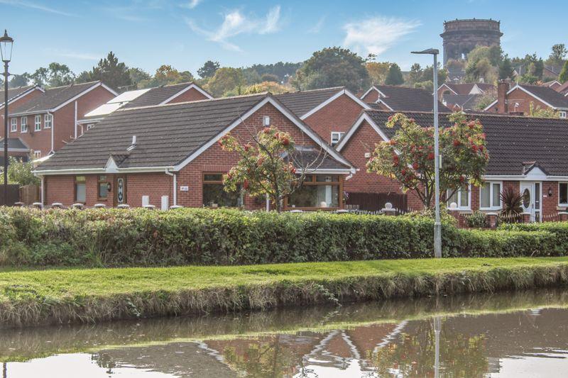 Tetchill Close, Runcorn 4 bed detached house - £270,000