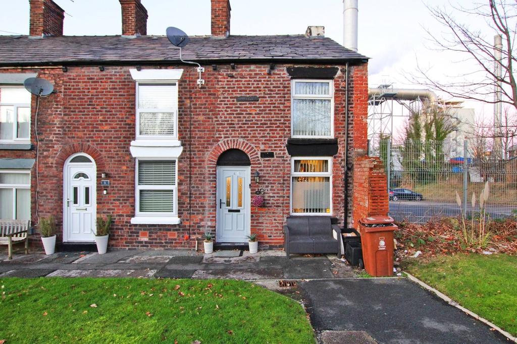 Factory Row, St Helens, WA10 2 bed terraced house - £100,000