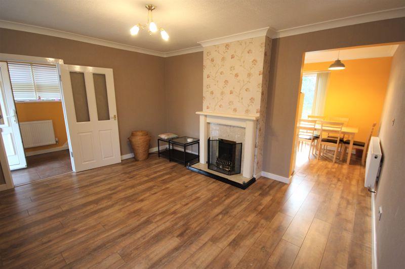 Sheldon Heath Road Birmingham B26 3 Bed Semi Detached House £1 000