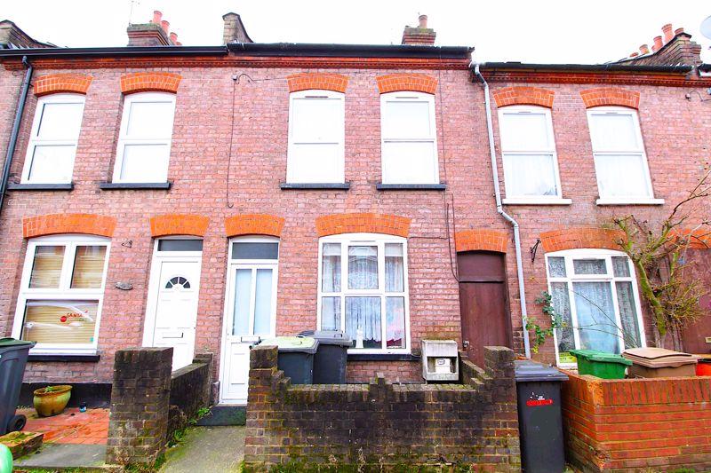 Reginald Street, Luton 3 bed terraced house - £270,000