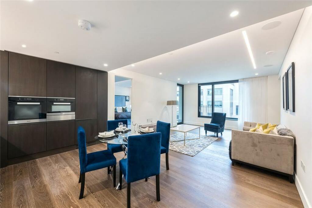 Rathbone Square, 37 Rathbone Place 2 bed flat - £8,450 pcm (£1,950 pw)