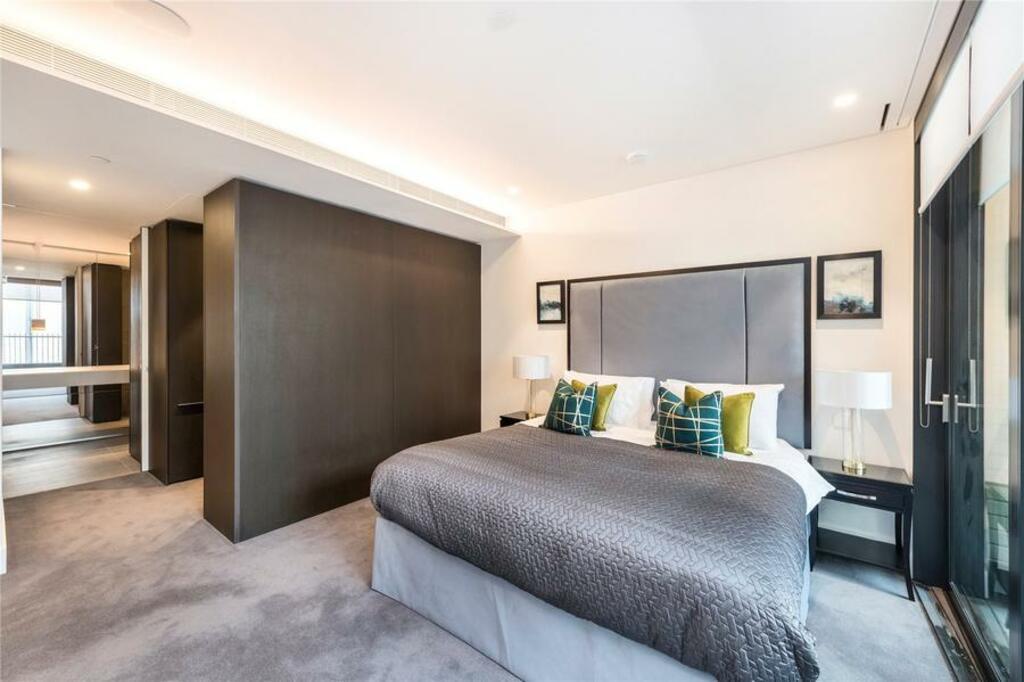 Rathbone Square, 37 Rathbone Place 2 bed flat - £8,450 pcm (£1,950 pw)