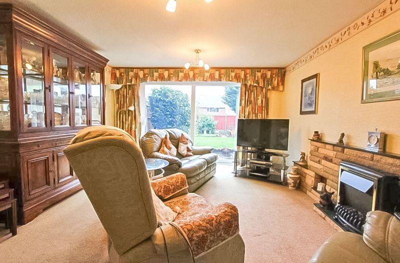 Reedly Road, Sneyd Park, Willenhall 2 bed semi-detached house - £175,000
