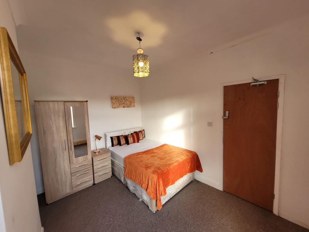 Fitzwilliam Road, Rotherham, S65 4 bed house share - £390 pcm (£90 pw)