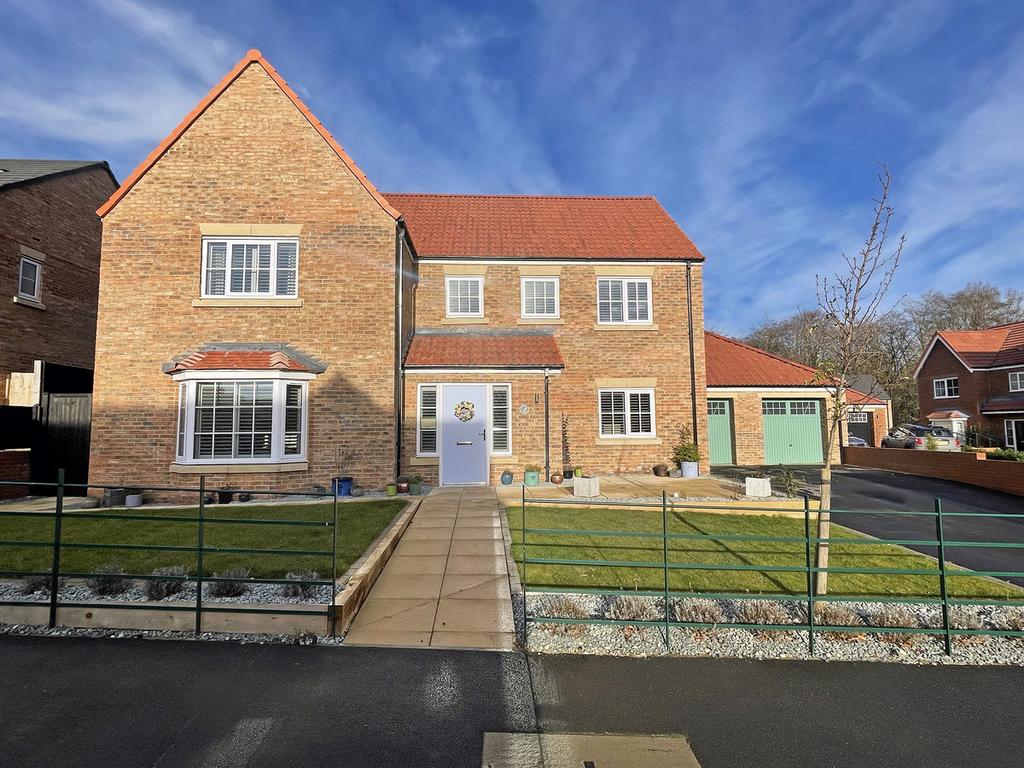 Orchard Close, Wynyard, TS22 5 bed detached house - £520,000