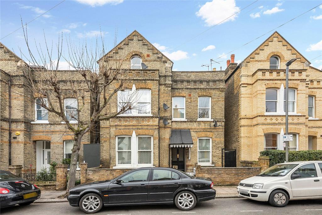 Werter Road, Putney, London 3 bed flat - £825,000