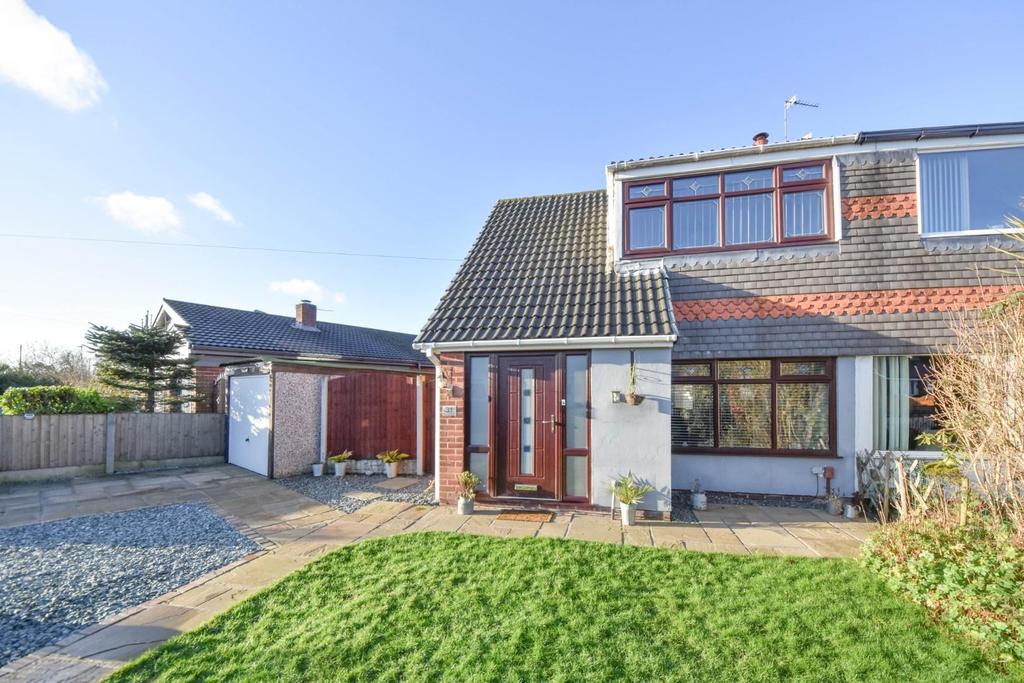 Bradwell Road, Lowton, Warrington... 3 bed semi-detached house - £230,000