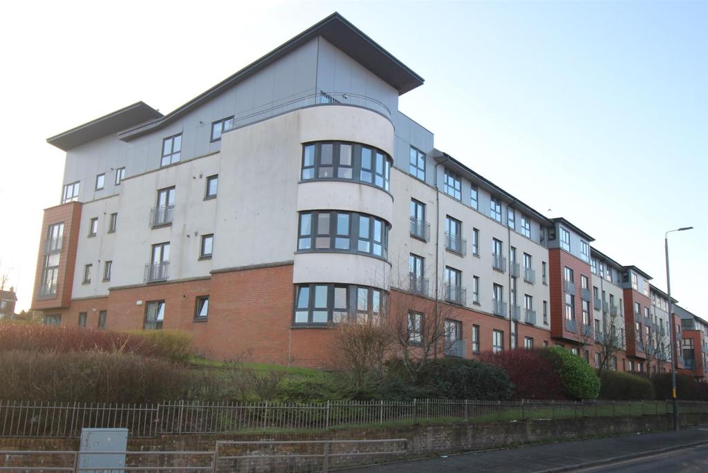 Kincaid Court, Greenock 2 bed flat - £139,000