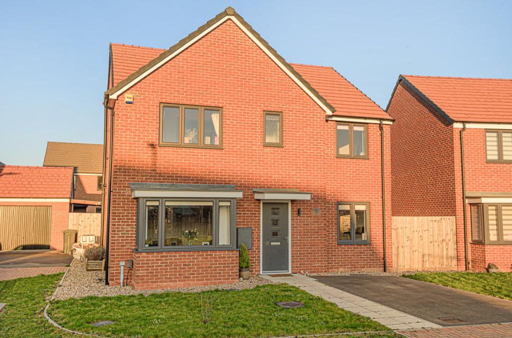 Billing Way Wootton Bedford 5 Bed Detached House £500 000