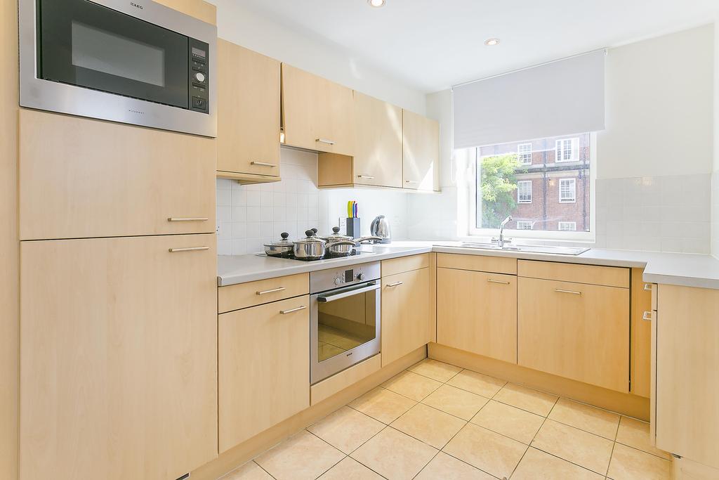 Consort Rise House, Belgravia, SW1W 9TB 2 bed apartment - £950,000