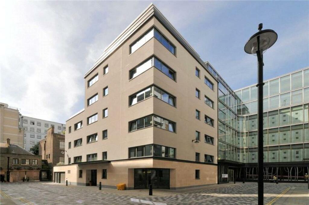 12 Babmaes Street, St James 2 bed flat - £7,778 pcm (£1,795 pw)