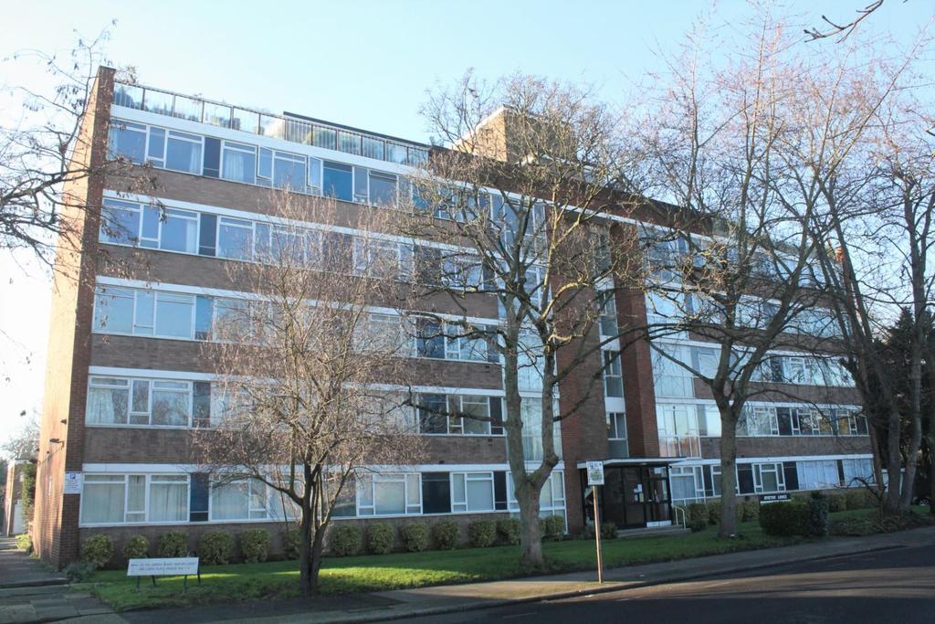 Burton Lodge, Portinscale Road... 2 bed flat - £1,900 pcm (£438 pw)