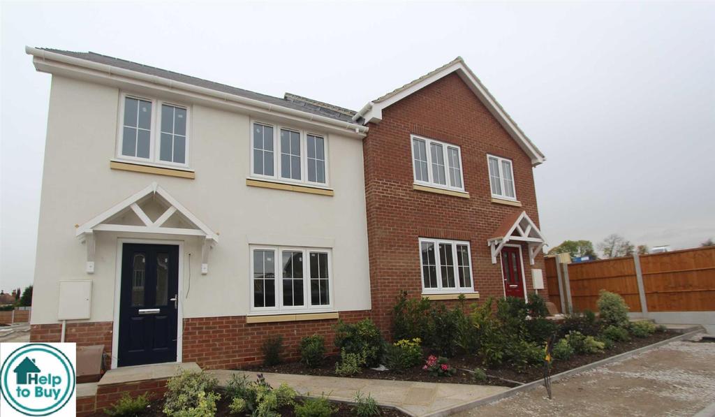 The Bull Mews, Everlsey 4 bed semi-detached house - £385,000