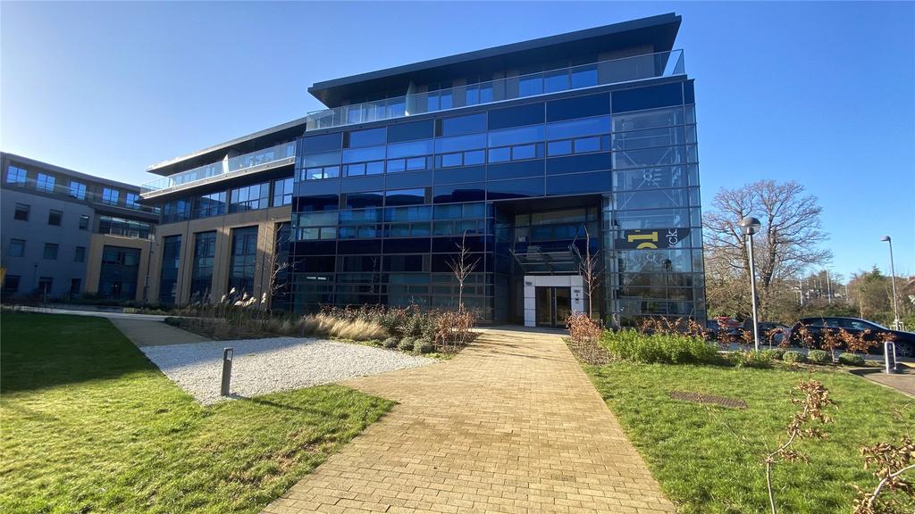 Wokingham Road, Bracknell, Berkshire... 1 bed apartment - £200,000
