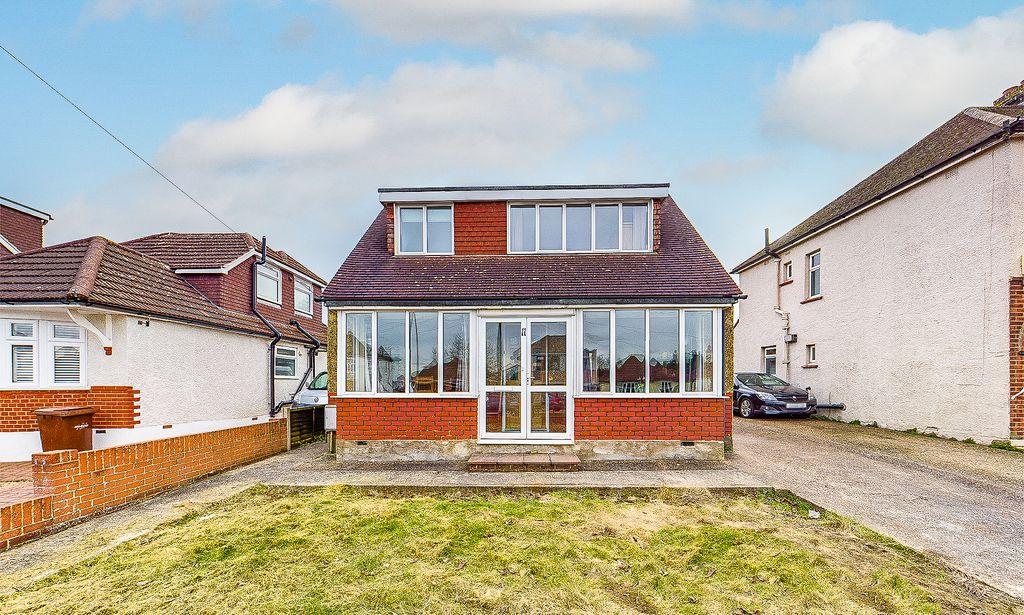 Beatty Road, Rochester ME1 2TG 2 bed detached bungalow - £395,000
