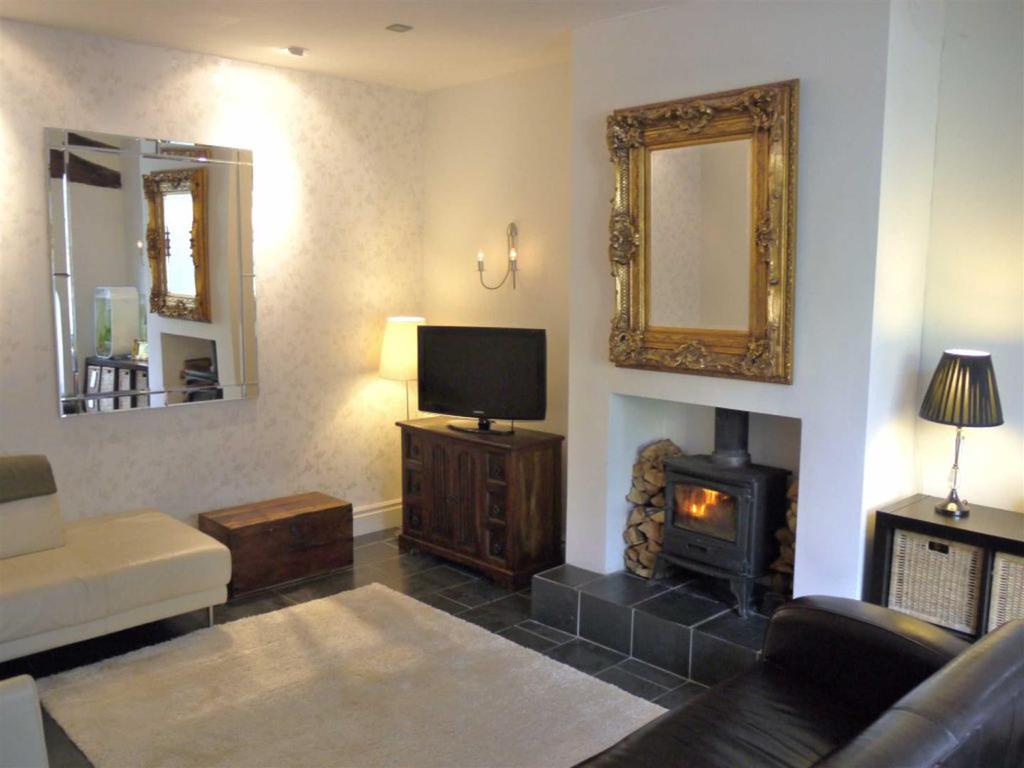 House Prices Higher Lane Lymm at Deborah Mcgee blog