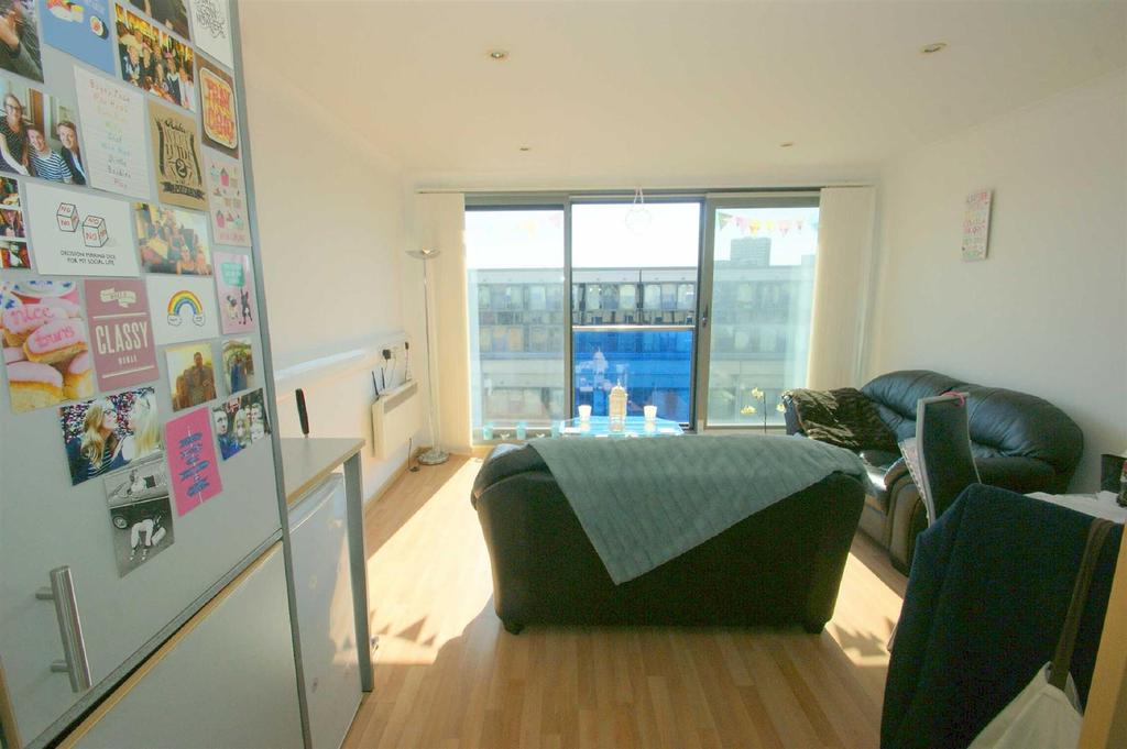 Citispace, Regent Street, Leeds 1 bed flat - £495 pcm (£114 pw)