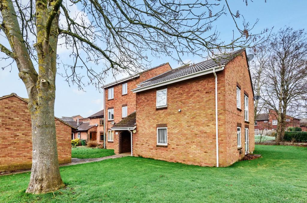 Ashtree Road, Frome, Frome, BA11 2 bed apartment - £165,000