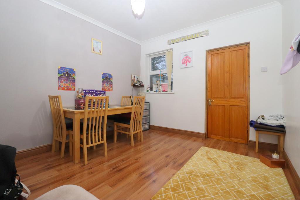 Hampton Road, Bury Park, Luton... 3 bed terraced house - £250,000