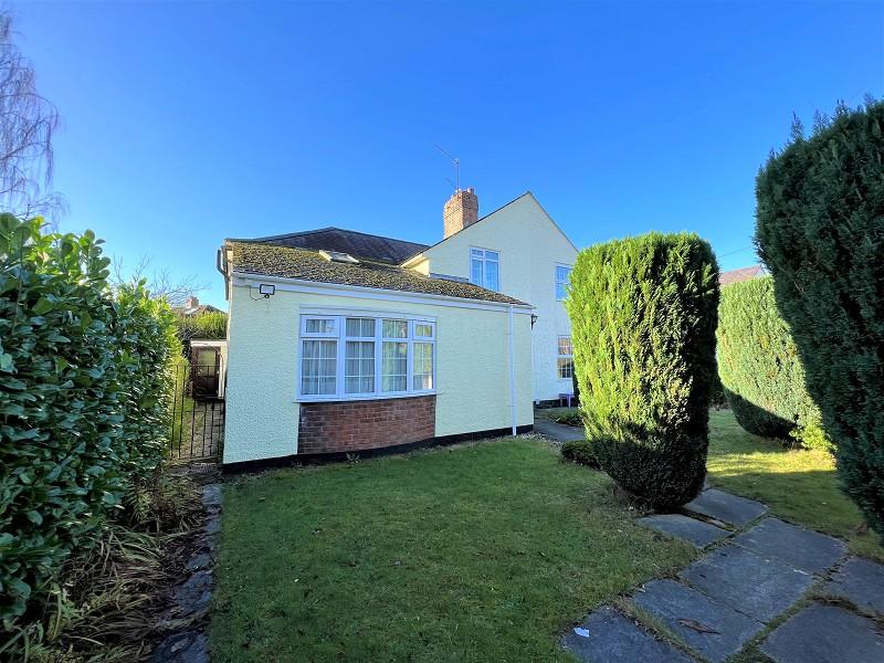 Heol Y Deri, Rhiwbina, Cardiff. CF14 6HD 4 bed semi-detached house - £ ...