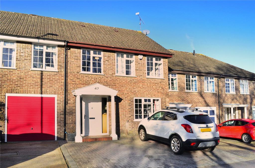 East Grinstead, West Sussex, RH19 3 bed terraced house - £425,000
