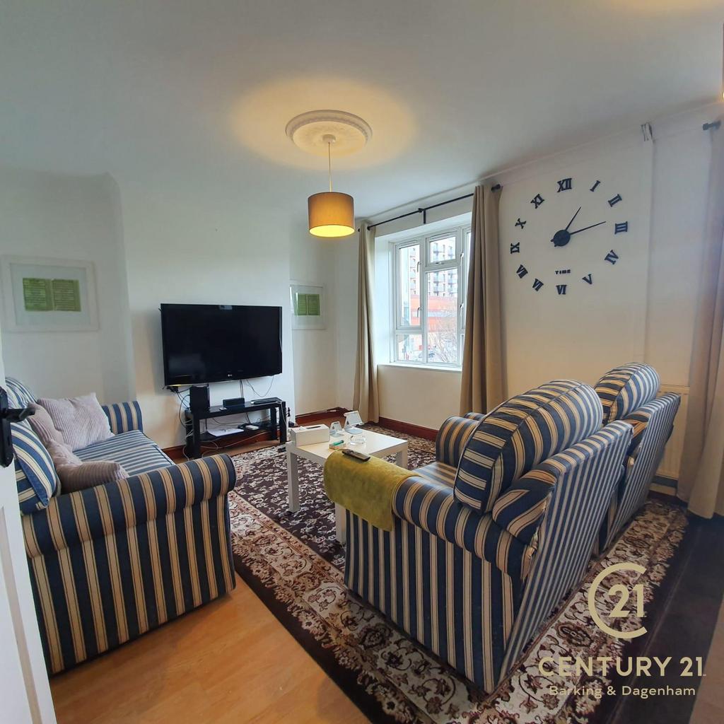 Gower House 3 bed maisonette for sale - £325,000