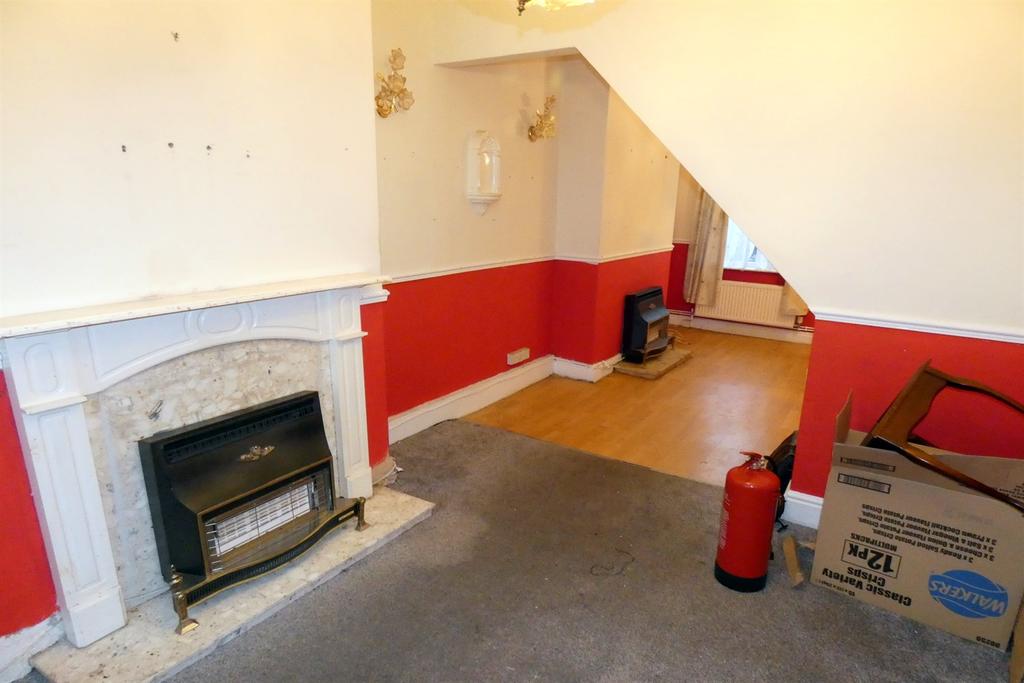 Wicklow Street, Middlesbrough, TS1 2 bed terraced house - £38,000