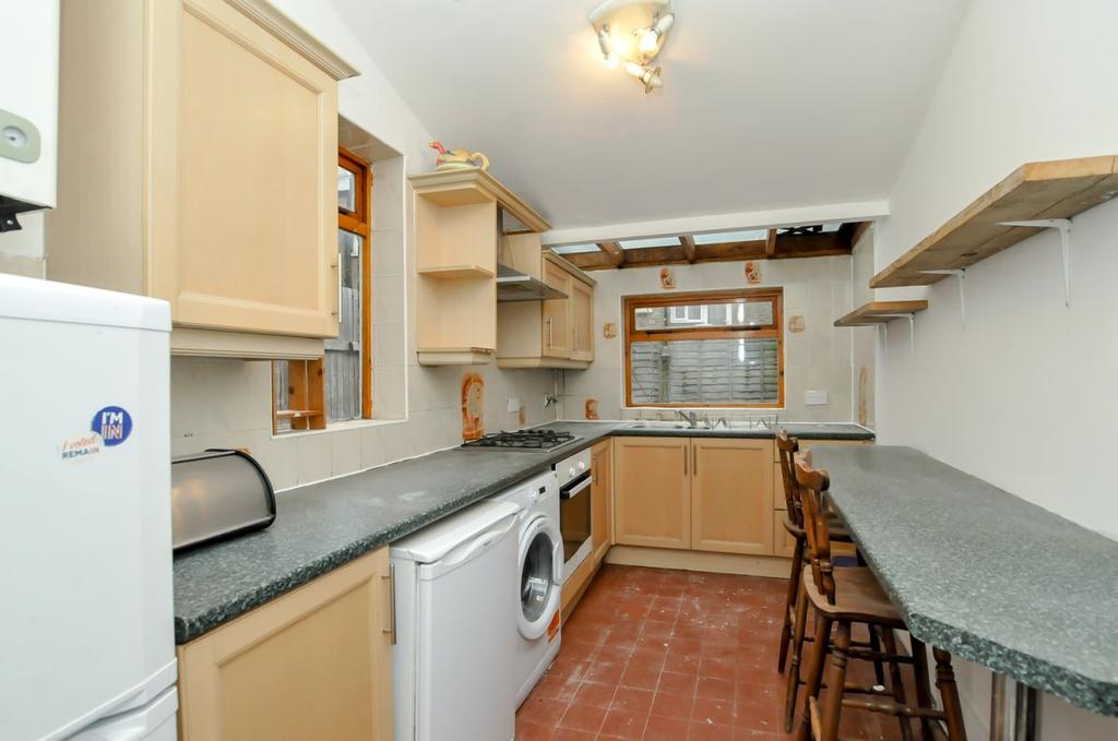 Millfields Road, Clapton 4 bed house - £11,267 pcm (£2,600 pw)