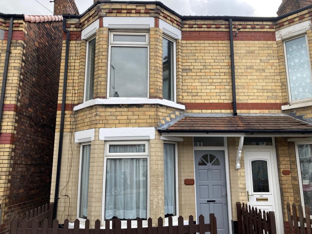Perth Street West, Hull, Yorkshire, HU5 2 bed end of terrace house - £ ...