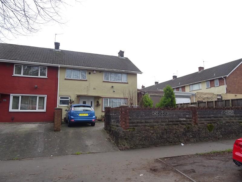 Caerau Lane, Caerau, Cardiff. CF5 3 bed end of terrace house - £180,000
