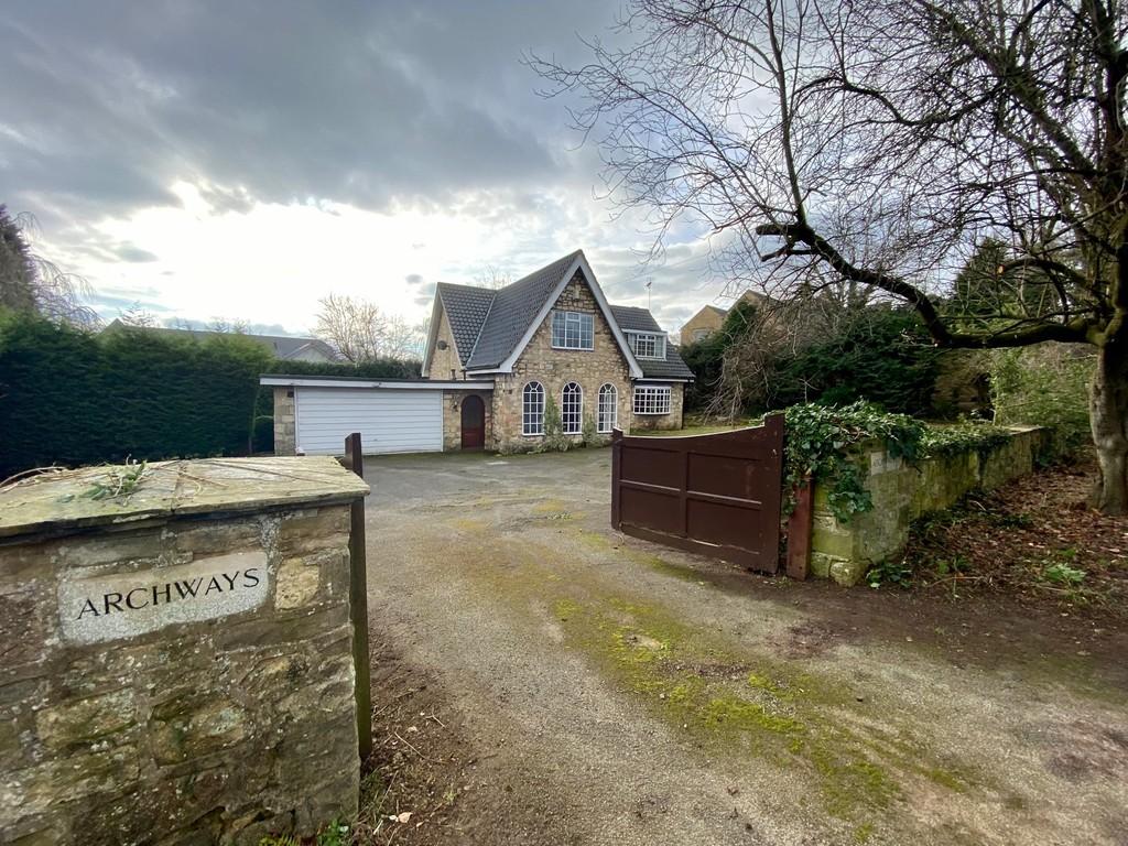 Sicklinghall Road, Wetherby,LS22 3 bed detached house - £795,000