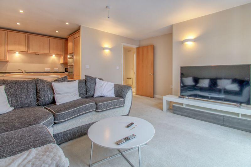 Channel Way, Southampton 1 bed apartment - £795 pcm (£183 pw)