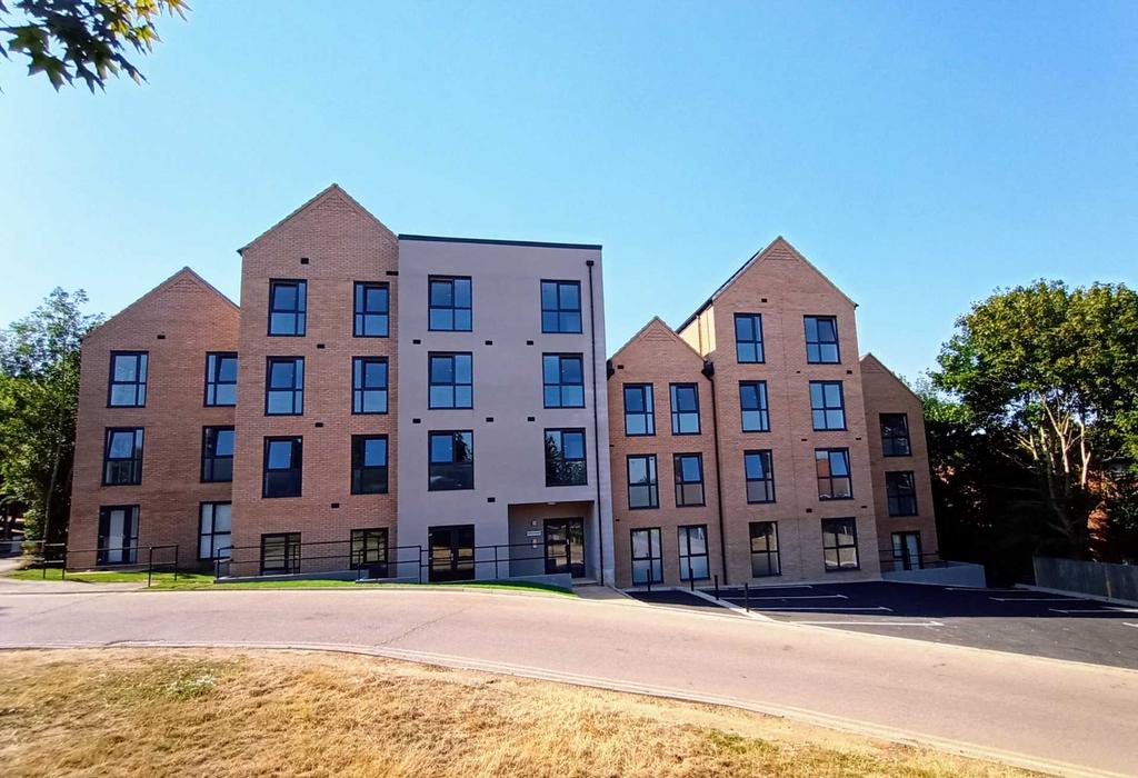 5 Maple House, 2 bed apartment - £265,000