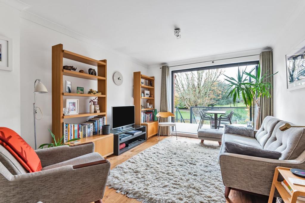 Elephant Lane, Rotherhithe 2 bed terraced house - £825,000