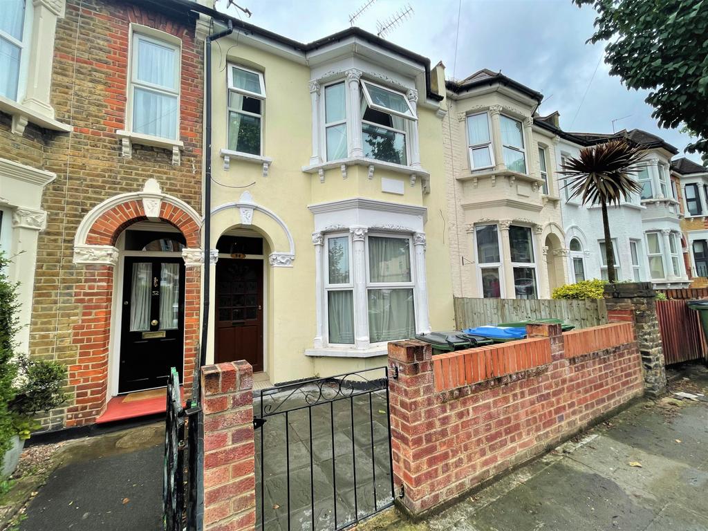 Inverine Road, Charlton, SE7 House share - £800 pcm (£185 pw)