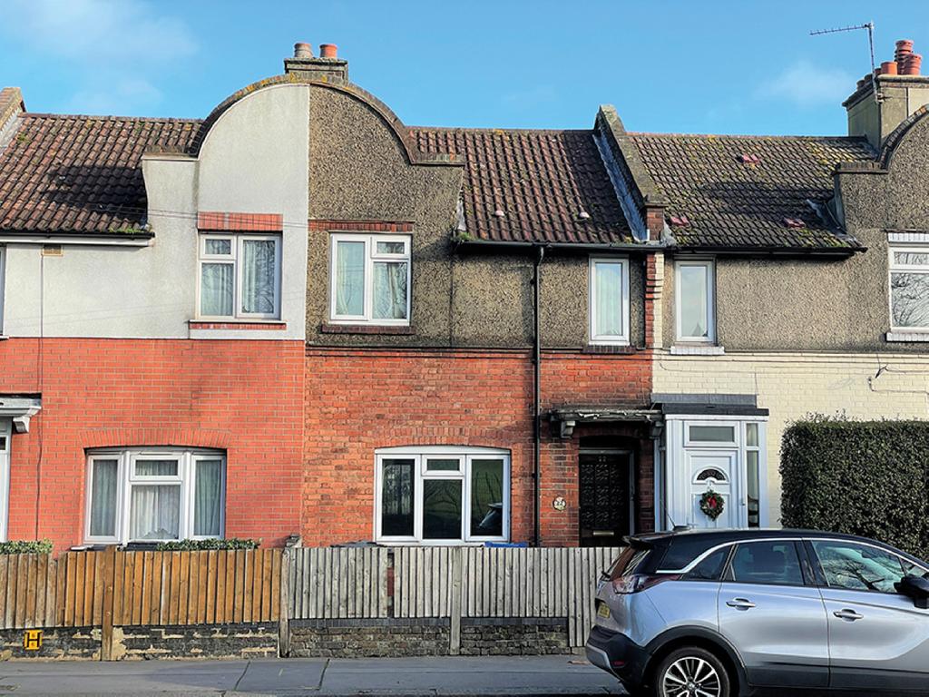 22 Spring Lane, South Norwood 2 bed terraced house - £200,000