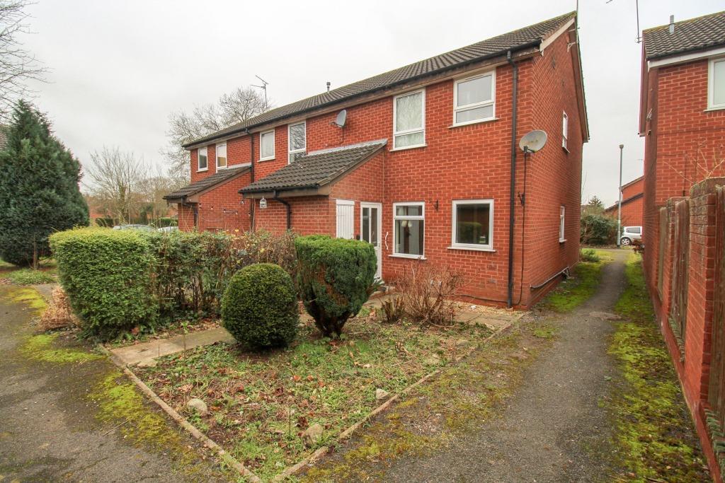 The Cloisters, Gnosall ST20 0LZ 1 bed flat - £130,000