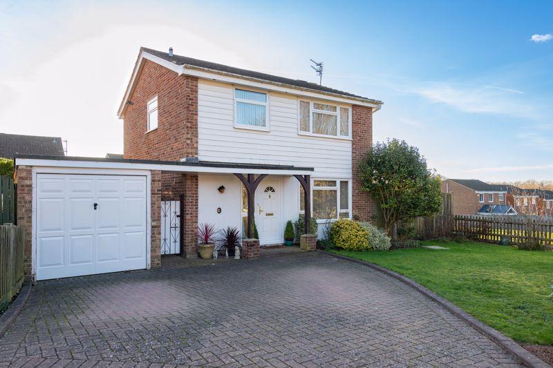 Lashbrooks Road Uckfield 3 Bed Detached House £475 000