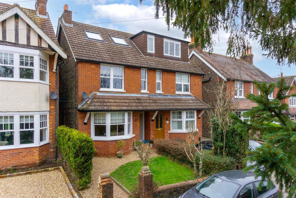 Morris Road, South Nutfield, Redhill 5 bed semi-detached house - £750,000