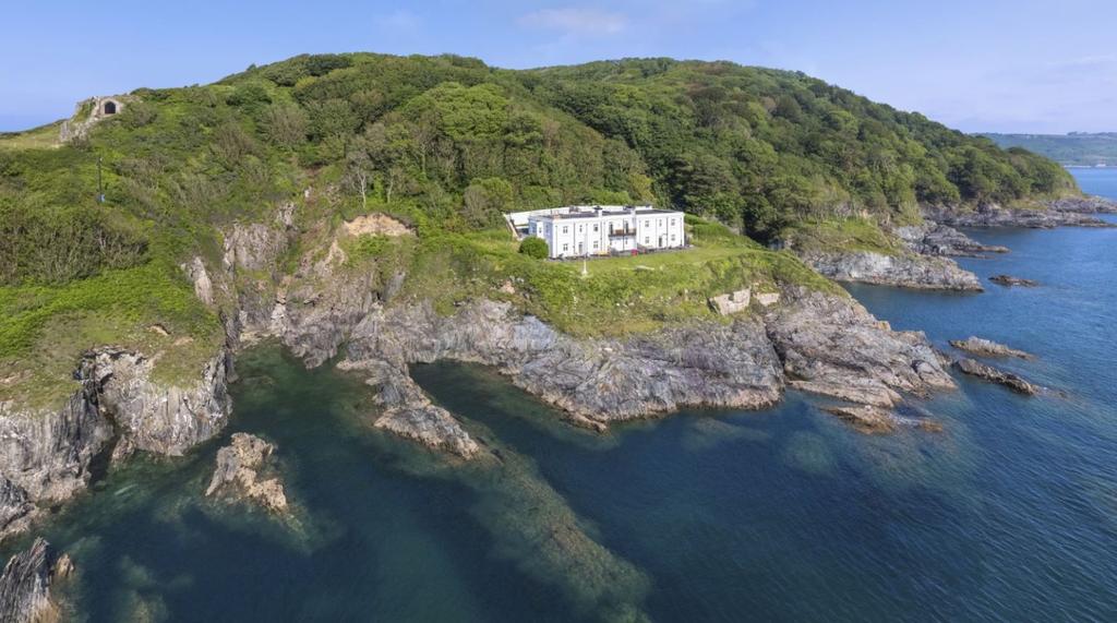 The Old Signal House, Penlee Point... 3 bed end of terrace house - £750,000