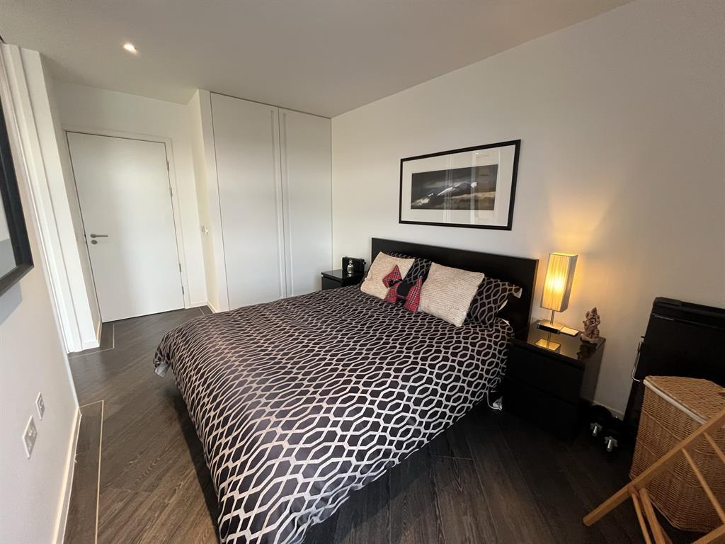 Wharfside Street, Birmingham, B1 1RN 1 bed flat - £165,000