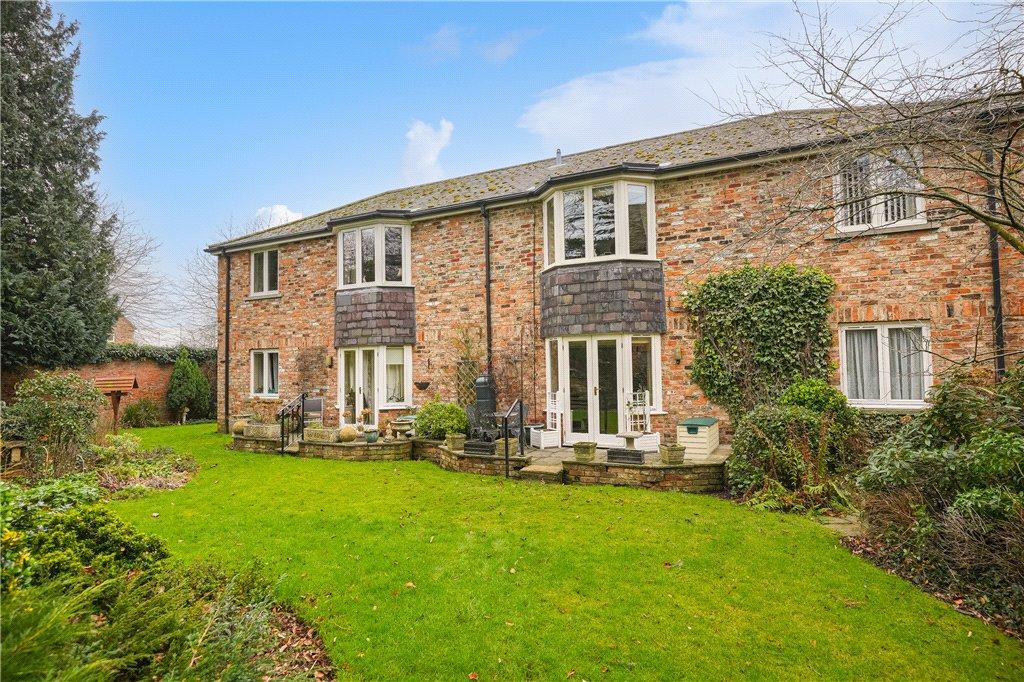 Clotherholme Road, Ripon 2 bed apartment - £179,950