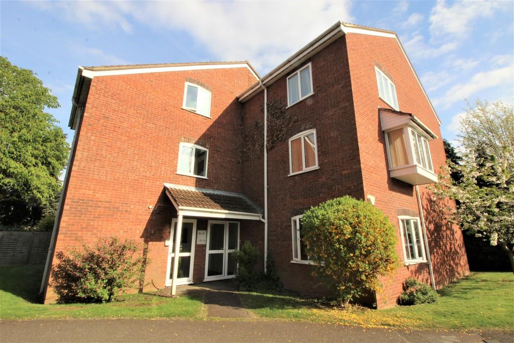 19 Bexley Court 2 bed apartment - £215,000
