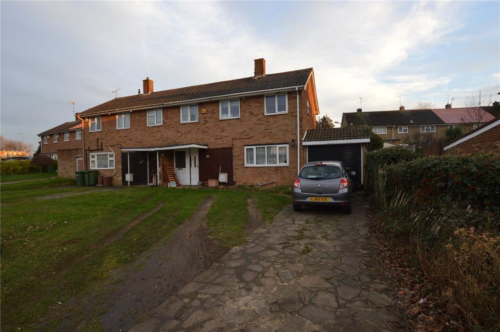 Whitmore Way, Basildon, SS14 3 bed semi-detached house - £1,300 pcm (£ ...
