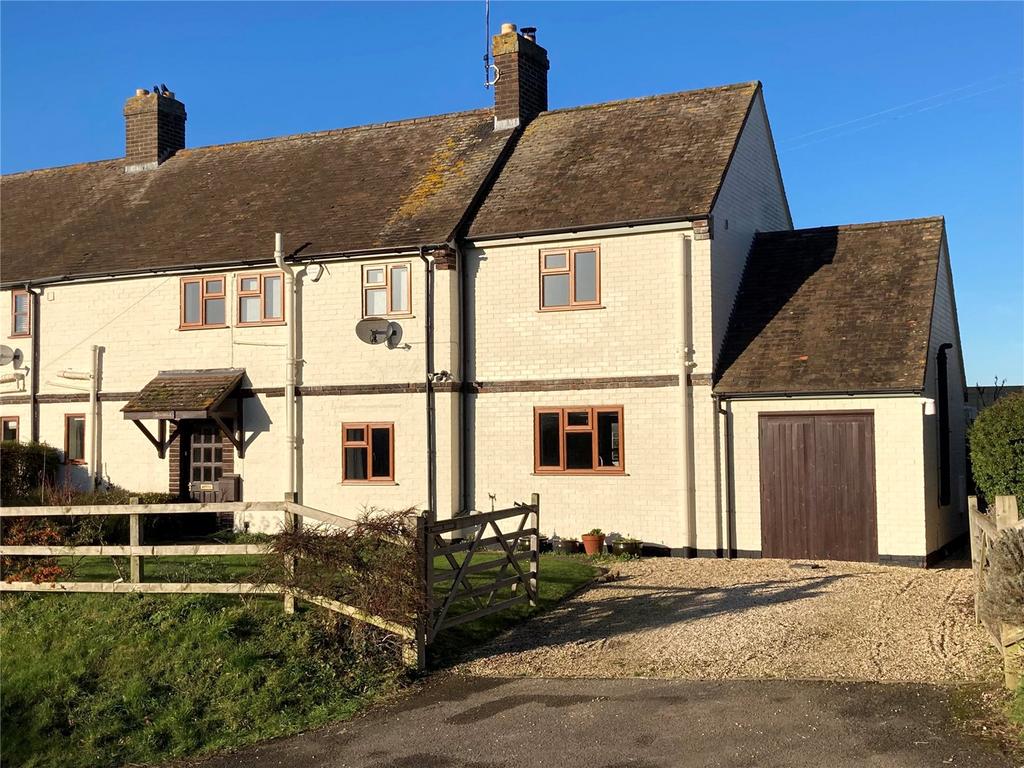Wormington, Nr.Broadway... 4 bed semi-detached house - £1,500 pcm (£346 pw)