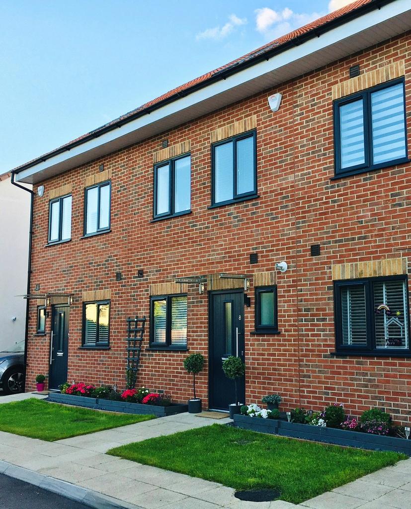 Litfield Court, Highridge, Bristol, BS13 4 bed terraced house - £400,000